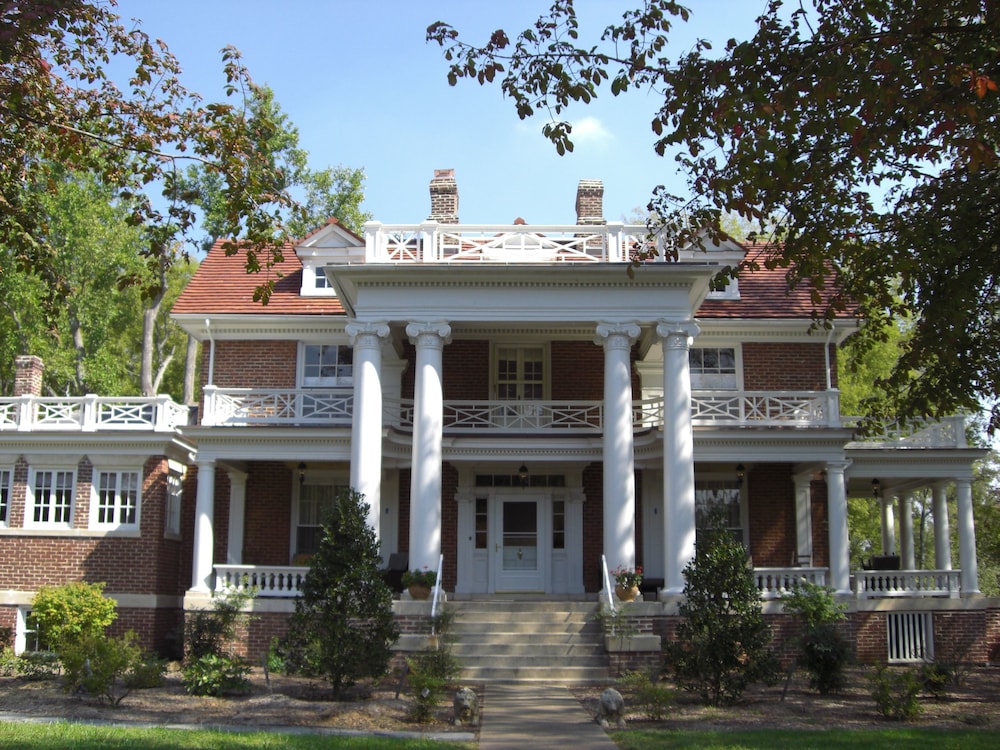 The Boxley Place Inn - Lake Anna, VA