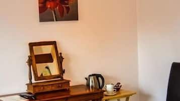 Quarto Duplo, casa de banho anexa | 1 quarto, Wi-fi