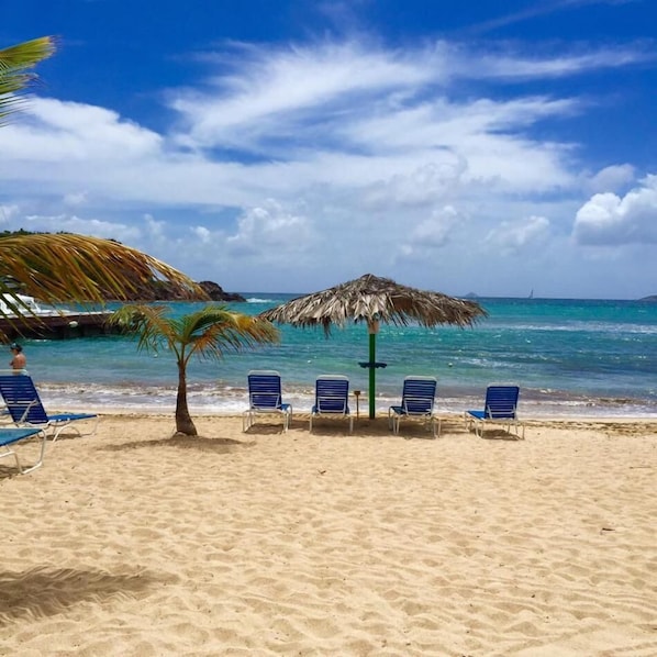 Apartamento standard, 2 quartos | Praia | Perto da praia