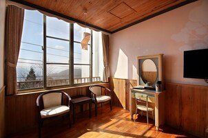 Quarto casal luxo, 1 cama de casal | Escrivaninha, camas extras/dobráveis (sobretaxa), Wi-Fi de cortesia