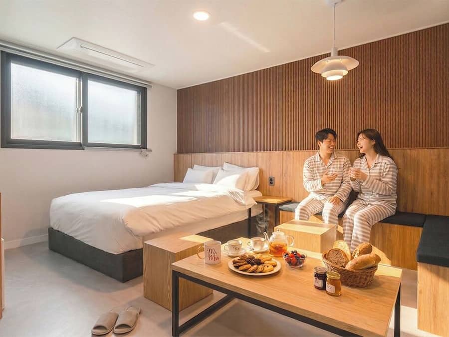 Quarto Premium, Vista para a cidade (Balcony) | Roupa hipoalergénica, edredões de penas, minibar grátis