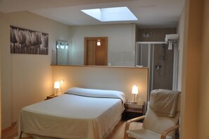 Quartos insonorizados, camas desdobráveis, Wi-fi grátis 