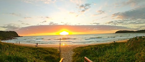 Na praia