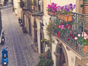 Quarto casal superior | Vista da propriedade