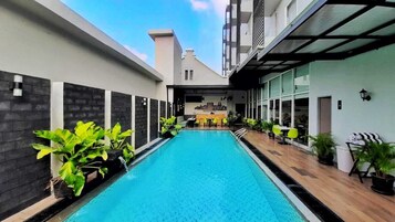 Piscina exterior 