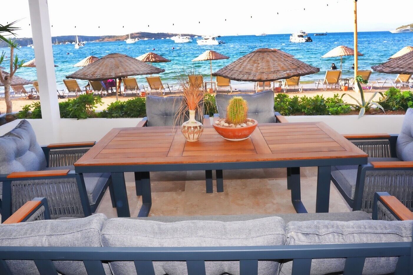 Casa Executiva, 2 quartos, vista para o mar, em frente à praia | Roupa de alta qualidade, cortinas/cortinados opacos, Wi-fi grátis 