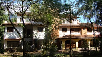 Fachada da propriedade
