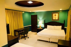 Quarto, piscina particular (Dreamwave)