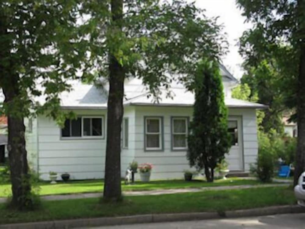 Canora Vacation Home - Saskatchewan