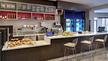 Café da manhã e jantar