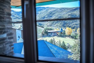 Apartamento Superior, 3 quartos, vista para a montanha, junto à encosta (Plaza de Andalucía) | Roupa de alta qualidade, com decoração personalizada 