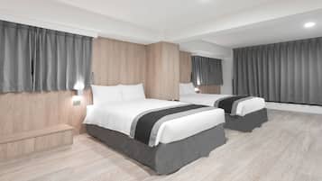 Quarto Familiar | Edredões de penas, secretária, cortinas/cortinados opacos, Wi-fi grátis