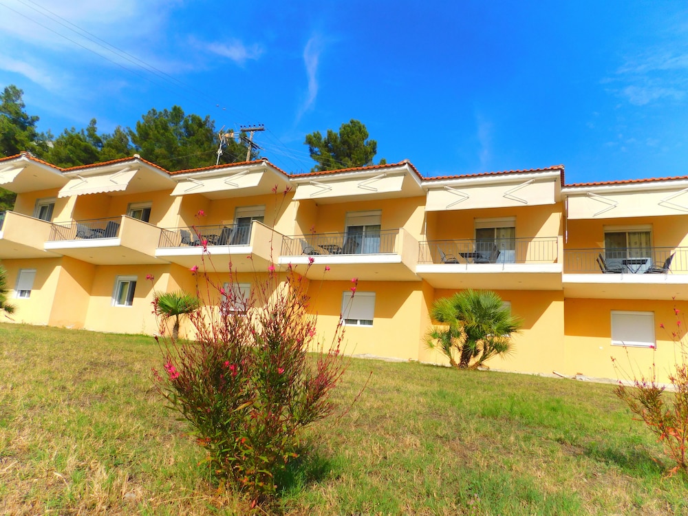 Red Coral Apartments - Halkidiki