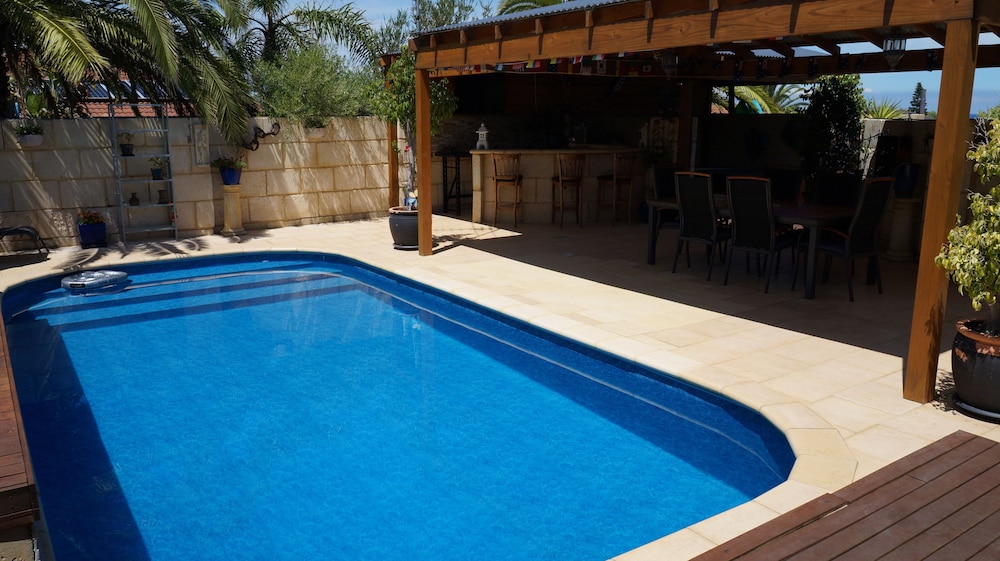Ocean Reef Homestay - Joondalup