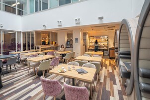 Pequeno-almoço continental diário (11 GBP por pessoa) 