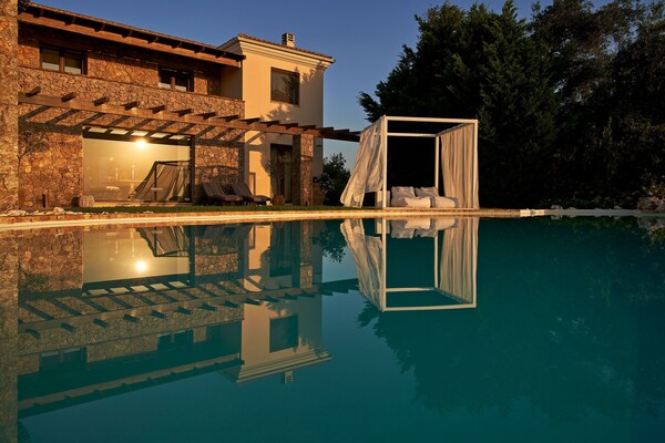 Luxury Villa Piedra - Corfu