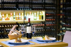 Café da manhã e jantar, local e internacional