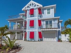 Fachada da propriedade