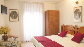 Quarto Twin | Wi-fi grátis, roupa de cama fornecida