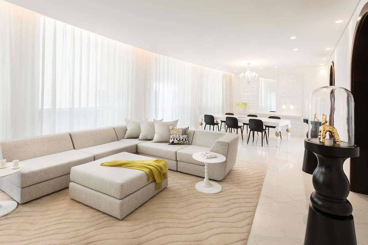 Suite, terraço (Skyline, 1 Bedroom, 1 King) | Roupa de alta qualidade, edredões de penas, minibar, cofre no quarto 