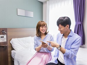 Secretária, cortinas/cortinados opacos, quartos insonorizados, Wi-fi 