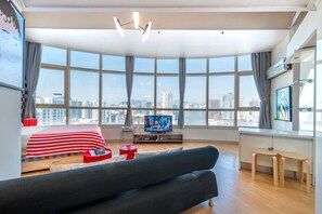 City View Suite | Roupas de cama premium, individualmente decorados