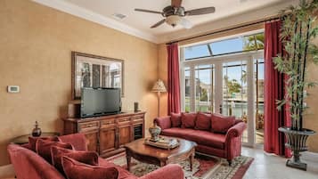 Casa de Luxo, 4 quartos, vista para a piscina, junto à piscina | Sala de estar | Leitor de DVD