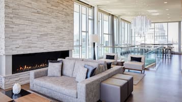 3 bares/lounges