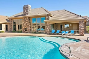 Piscina exterior 