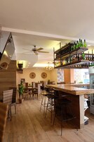 Café da manhã, almoço e jantar