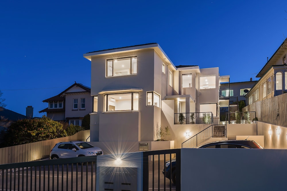110 Hampden Apartments - Hobart