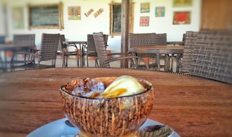Almoço e jantar