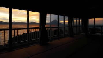 Quarto família, para não fumantes, vista para o oceano (Japanese, 16 tatami mat) | Cofres nos quartos, Wi-Fi de cortesia