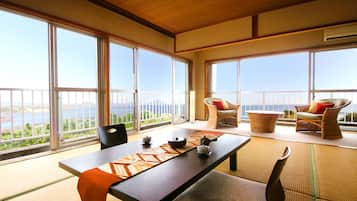 Quarto família, para não fumantes, vista para o oceano (Japanese, 16 tatami mat) | Cofres nos quartos, Wi-Fi de cortesia