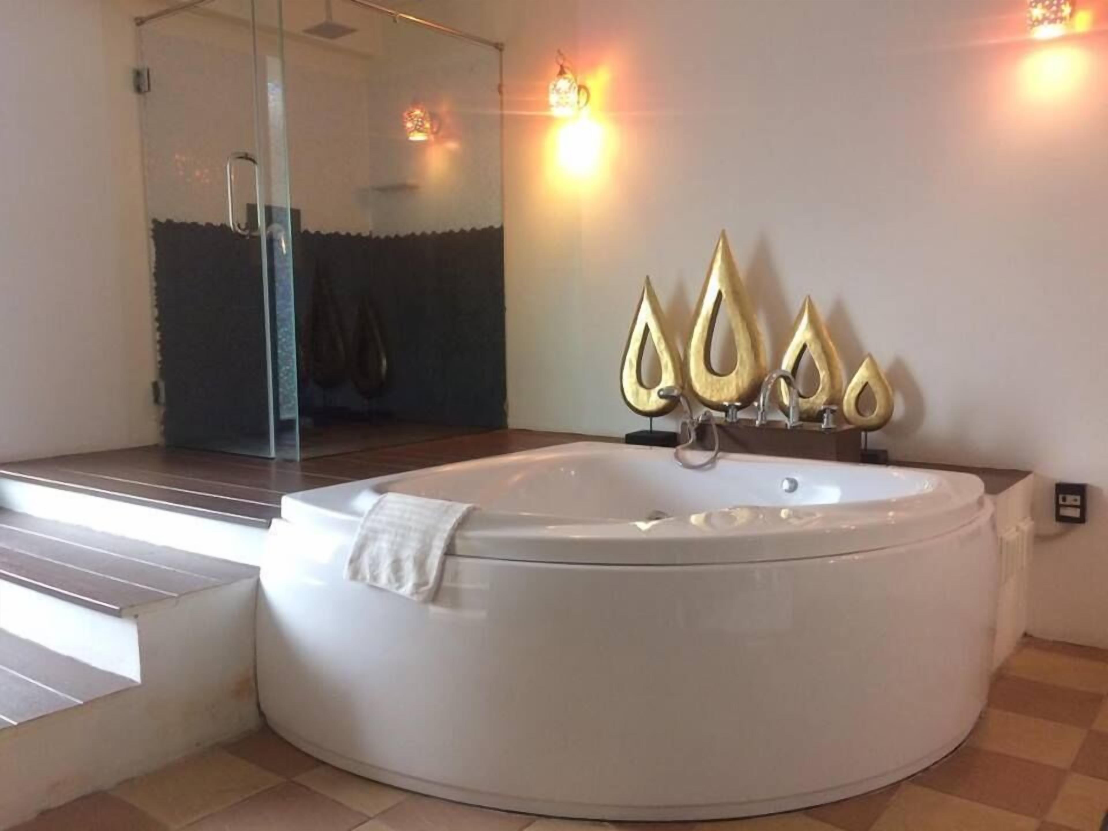 Banheira de hidromassagem