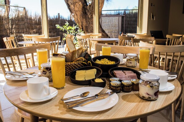 Pequeno-almoço continental diário incluído