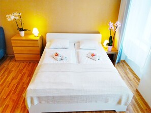 Apartamento Comfort, 1 quarto, cozinha | 1 quarto, secretária, ferro/tábua de engomar 