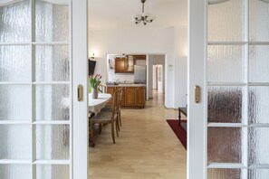 Apartamento | Sala | TV de ecrã plano 