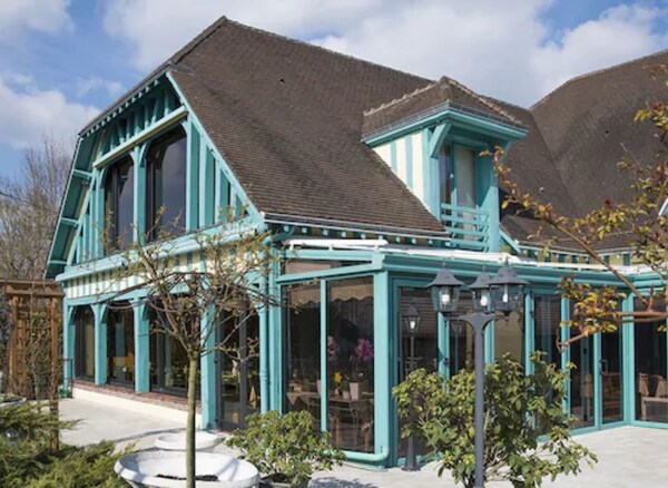 Hôtel Restaurant Le Pan De Bois - Troyes