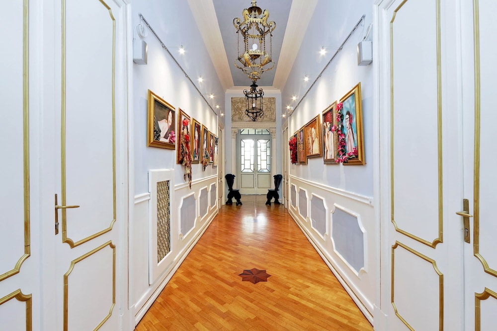 Domus Monamì Luxury Suites - Rome