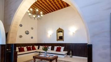 Televisor de ecrã plano de 32 polegadas com canais via satélite