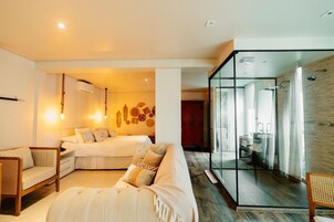 Quarto casal superluxo (Big Island) | Minibar, secretária, Wi-fi grátis, roupa de cama fornecida 