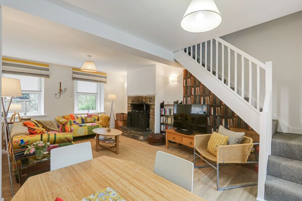 Casa de Campo, 2 quartos | Sala de estar | Televisor LCD, lareira, leitor de DVD 