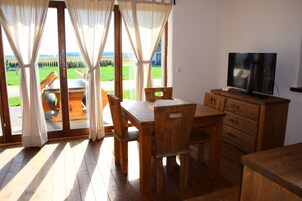 Sunny Studio 3 person with Terrace | Escrivaninha, berços (sobretaxa), camas extras/dobráveis (sobretaxa)