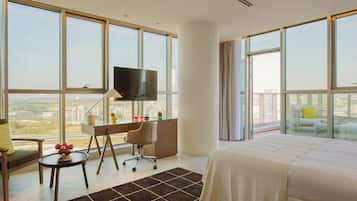 Quarto Duplo ou Twin Premium, varanda | Minibar, cofre no quarto, secretária, quartos insonorizados