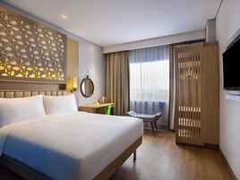Quarto superior, 1 cama de casal | Frigobar, cofres nos quartos, escrivaninha, quartos à prova de som