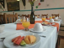 Café da manhã feito na hora todos os dias (MXN 80.00 por pessoa) 