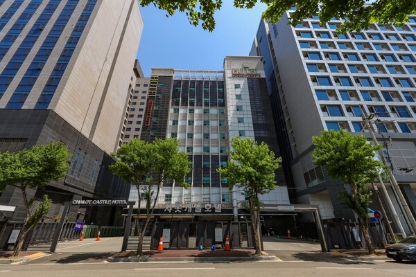Charlot Castle Hotel - Pyeongtaek-si