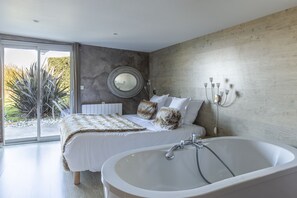 Casa de campo, 3 quartos, terraço, vista para o mar (Jacky) | Roupas de cama premium, camas com colchões pillow-top, frigobar