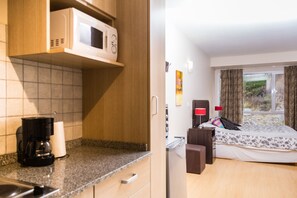 Estúdio | Cozinha privada | Um frigorífico, um micro-ondas, um forno, uma cafeteira/bule